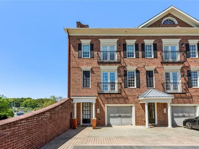 2220 Edgartown SE