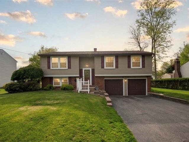 2220 Elm Trace St, Austintown, OH 44515