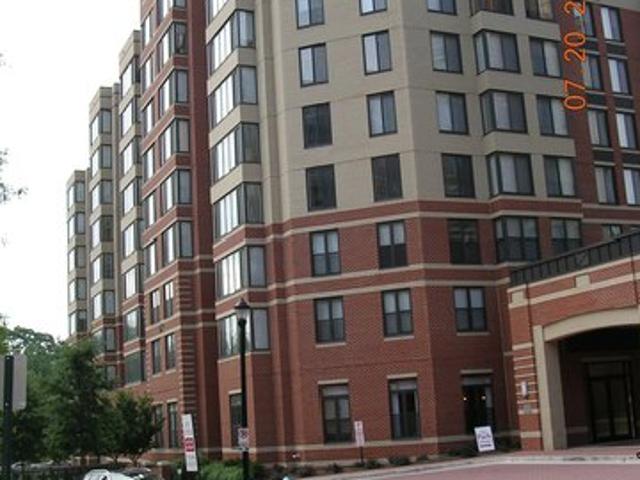 2220 Fairfax Dr Apt 209, Arlington, VA 22201
