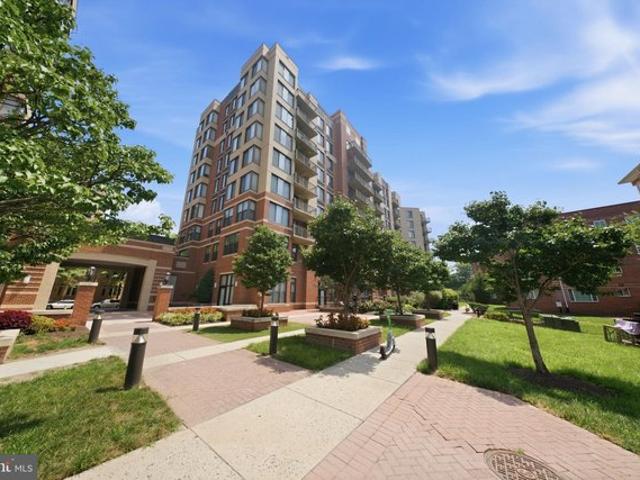 2220 Fairfax Dr Apt 801, Arlington, VA 22201