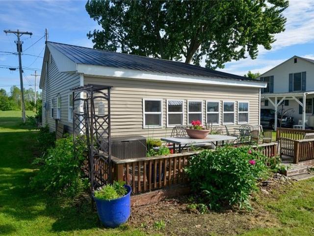 2220 Humphrey Ln, Cape Vincent, NY 13618