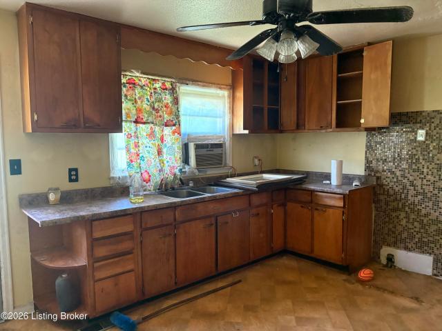 2220 Highgrove Rd