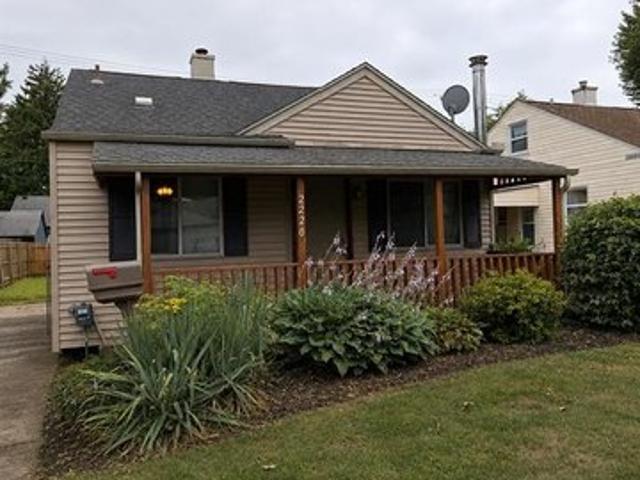 2220 Rowland Ave, Royal Oak, MI 48067