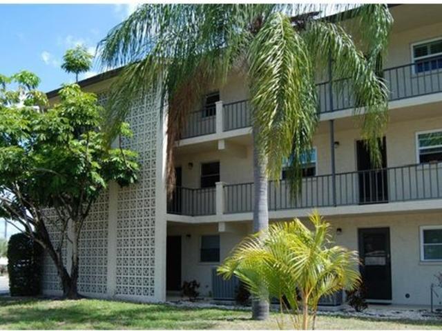 2220 Stickney Point Rd Apt 520, Sarasota, FL 34231