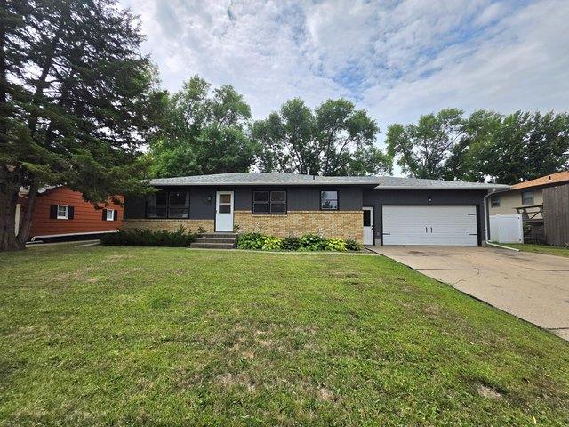 2220 SE 12th Ave, Aberdeen, SD 57401