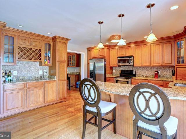 2220 Silver Lane Rd