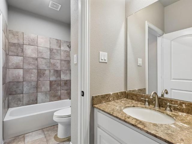 2220 Trophy Club Dr, Trophy Club, TX 76262 | MLS #21309