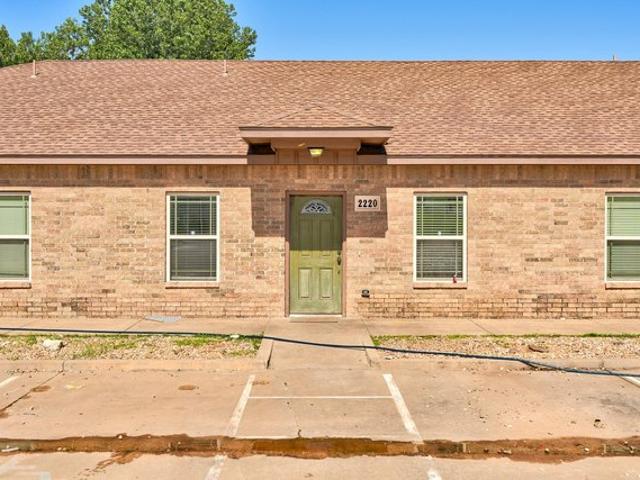 2220 W Utah Ave, Chickasha, OK 73018