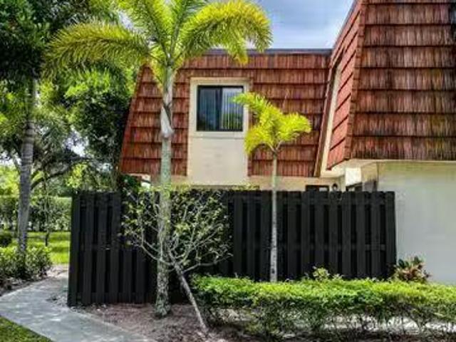2220 White Pine Circle, Greenacres, FL 2220 White Pine Circle