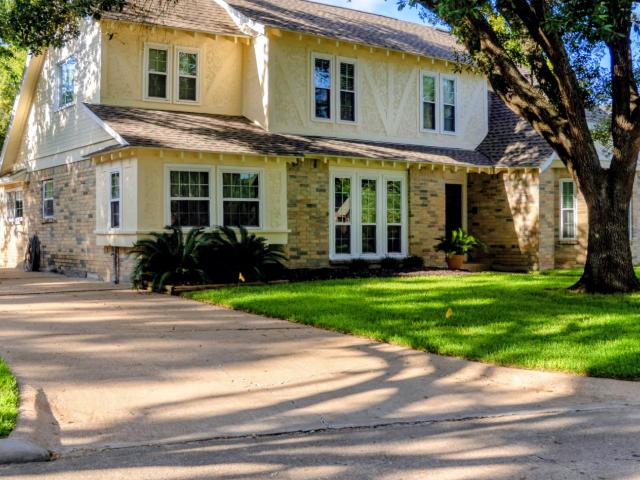 22210 Vobe Ct Court