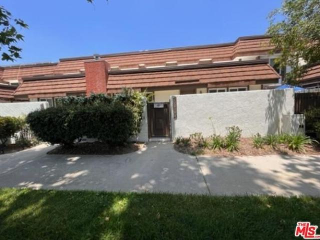 22210 James Alan Cir #4, Chatsworth, CA 91311
