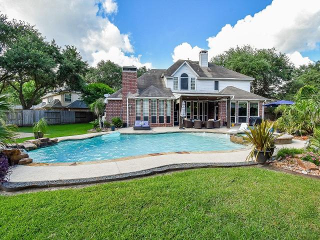 22211 Winding Lake Court