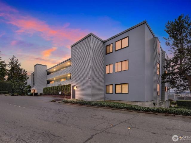 22211 Cliff Ave S, Unit 104, Des Moines, WA 98198 | MLS #2509