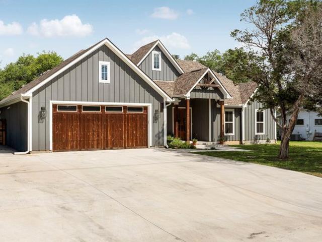 22212 Briarcliff Dr, Spicewood, TX 78669
