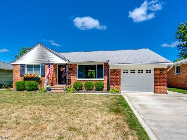 22214 Sandy Lane