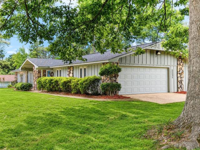 2221 Meadowpond Trail