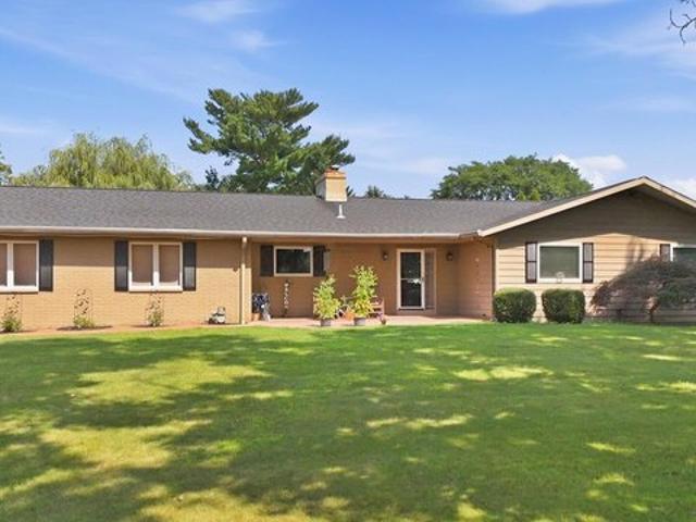 2221 Mifflin Ave, Ashland, OH 44805