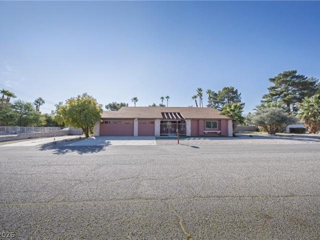 2221 Mohawk Street