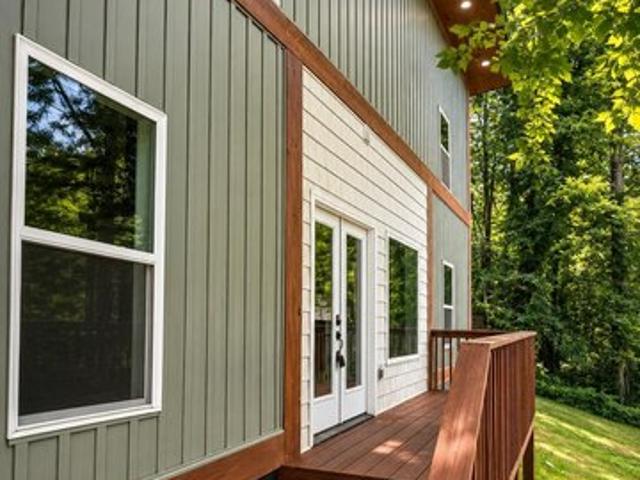 2221 Bernhurst Dr, Knoxville, TN 37918