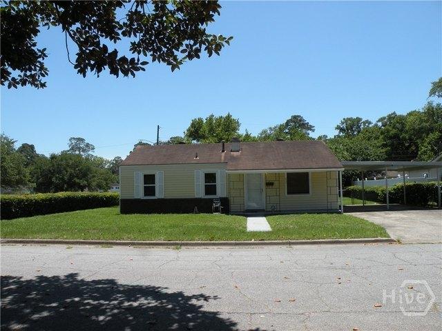 2221 E 57th St, Savannah, GA 31404