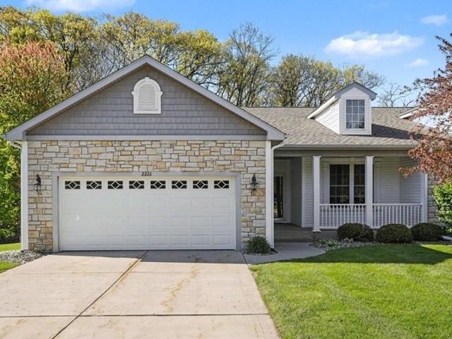 2221 Hunters Run, Kalamazoo, MI 49048