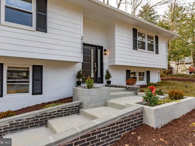 2221 Harpoon Drive