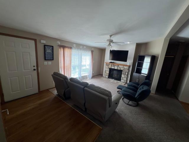 2221 Iris Avenue