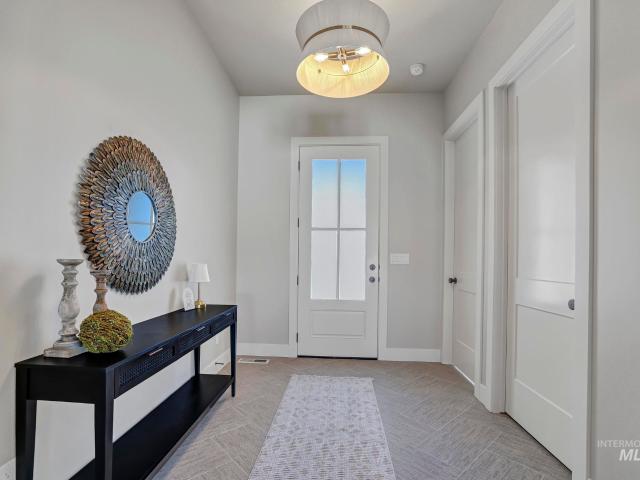 2221 Kooskia Loop