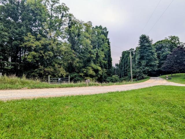 2221 Lick Ridge Rd