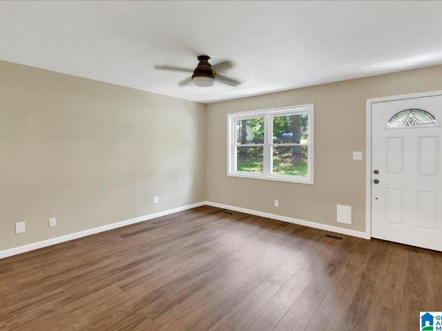 2221 Lisa Ann Drive Se