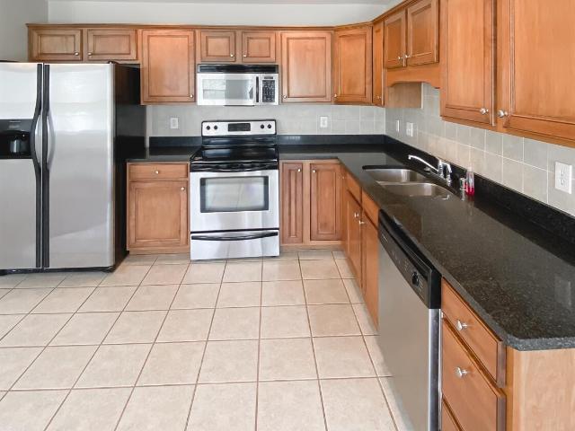 2221 Reserve Court