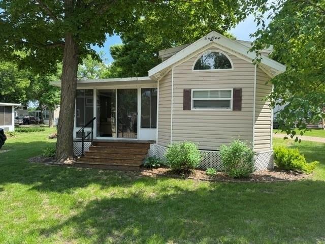 2221 Reubens Ln SW # 22, Farwell, MN 56327