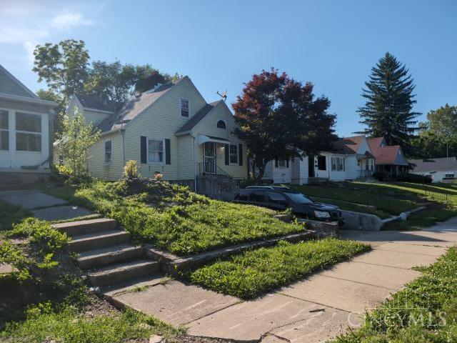 2221 Riverside Drive