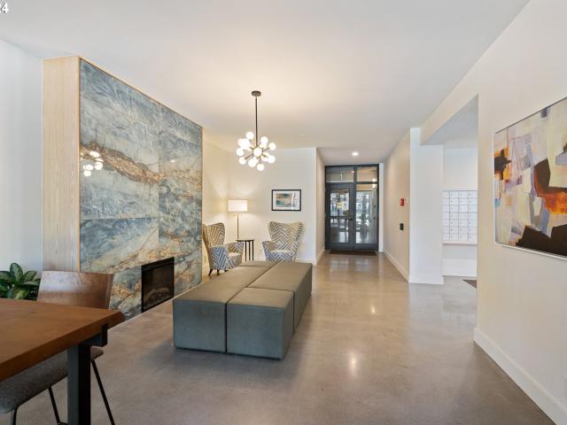 2221 SW 1ST AVE # 1622