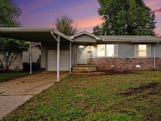 2221 SW 54th St, Oklahoma City, OK 73119