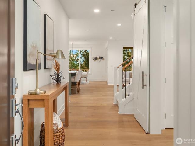 2221 th Avenue W