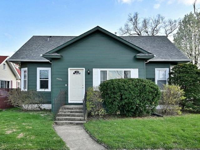 2221 th Pl, Blue Island, IL 60406