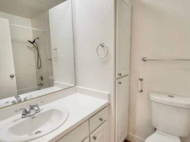 2221 23 Q Street 1 Bedroom Apartment for Rent at 2221 Q St, Sacramento, CA 95816 Midtown
