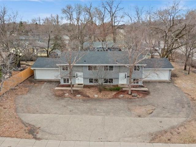 2221 2 W 82nd St, Bloomington, MN 55431