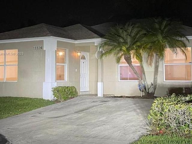 22226 98th Pl SW, Cutler Bay, FL 33190