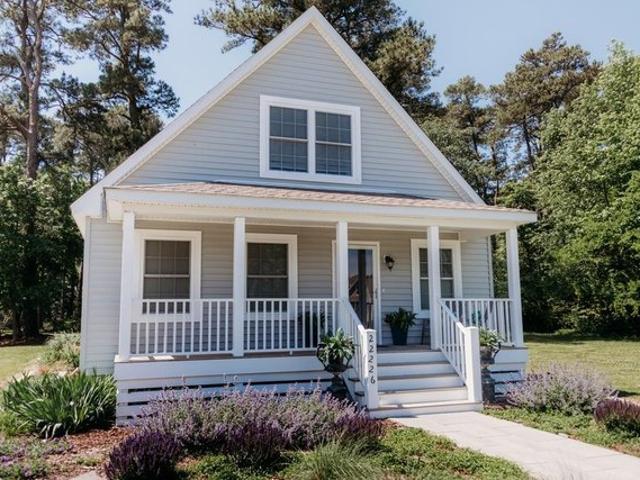 22226 Kings Cove Ct, Cape Charles, VA 23310