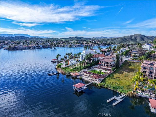 22226 San Joaquin Dr W, Canyon Lake, CA 92587 | MLS #SW26047