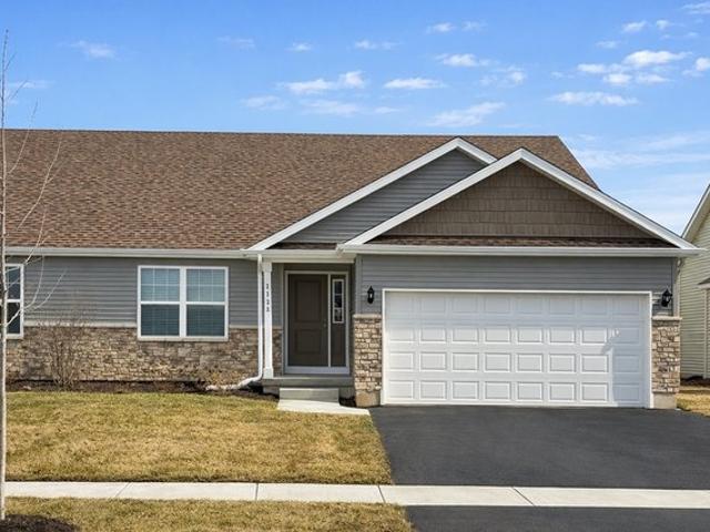 2222 Maggie Ln, Sycamore, IL 60178
