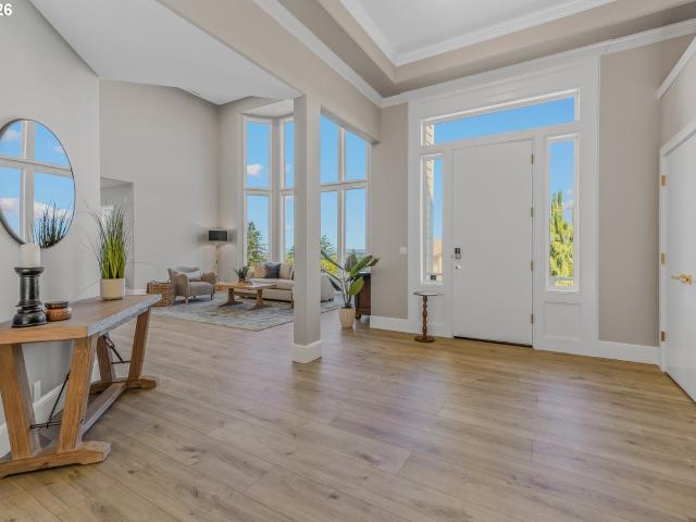 2222 NW Iris CT