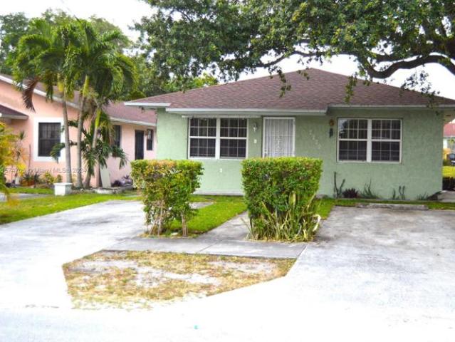 2222 NW 60th St, Miami, FL 33142