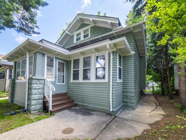 2222 N 51st St, Milwaukee, WI 53208