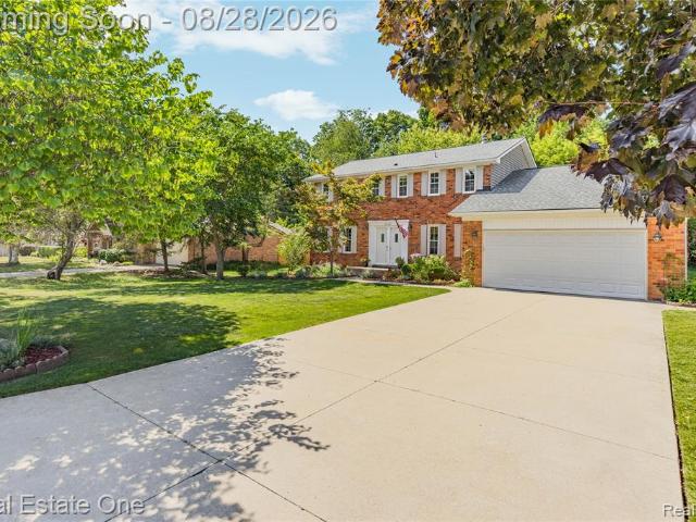 2222 Carpathian Drive