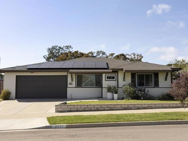 2222 Crestline Dr, Oceanside, CA 92054