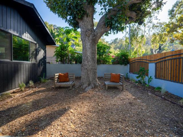 2222 Dorris Place