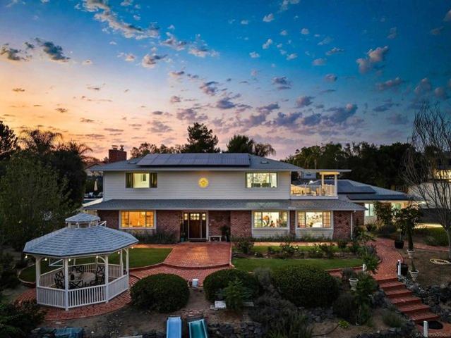 2222 Lindsay Michelle Dr, Alpine, CA 91901